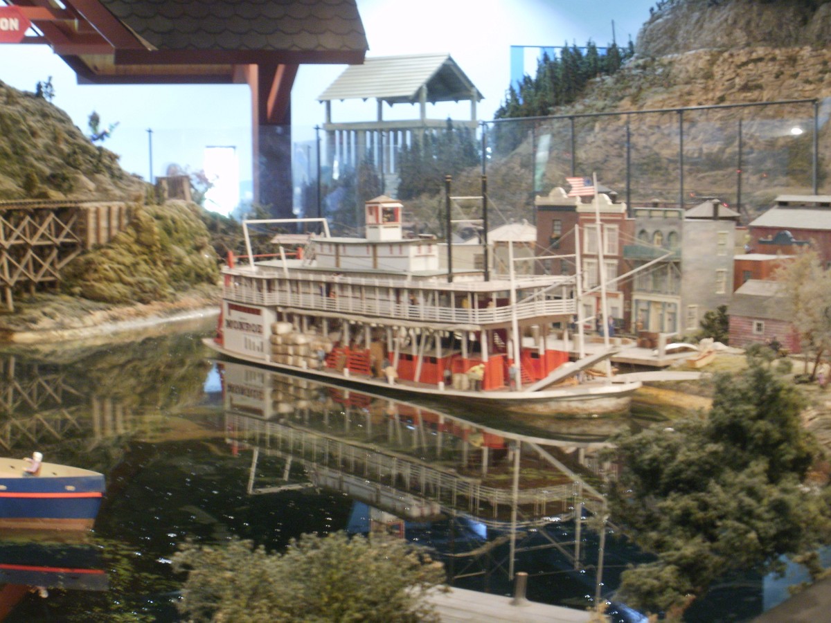 Enter-TRAIN-ment G Scale Layout